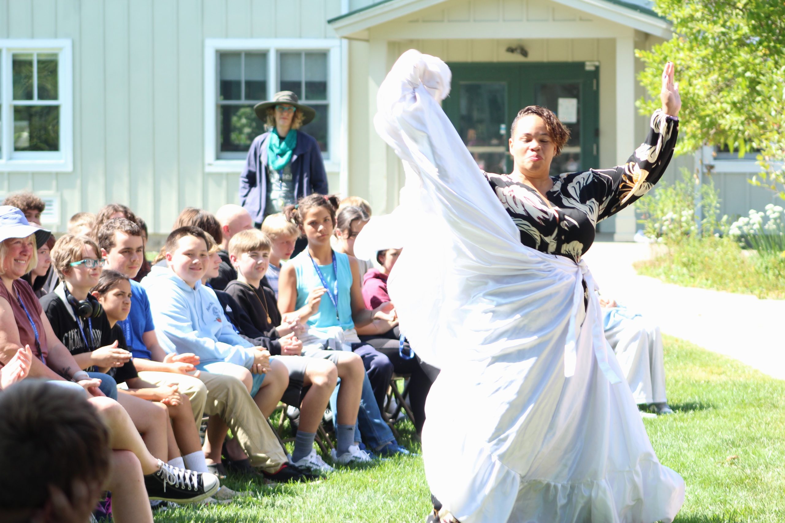 Students learn Puerto Rican bomba dance for Hispanic Heritage Month ...